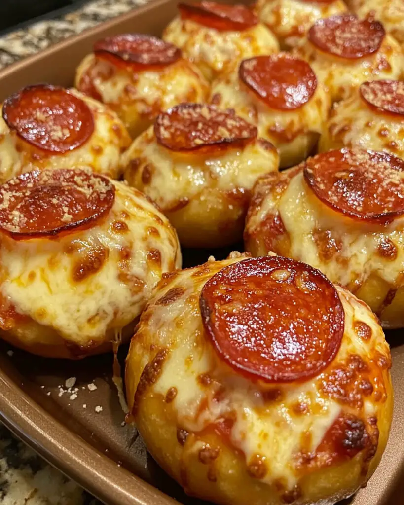 Cheesy pepperoni Pizza Bombs - Recipes